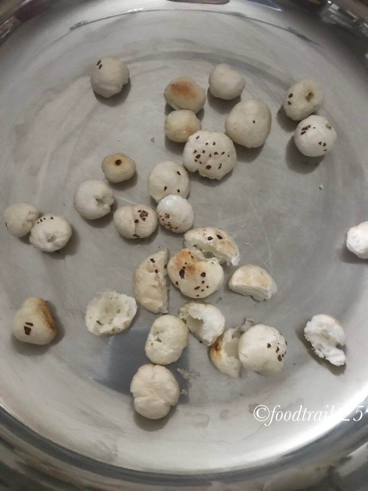 Makhane Matar aur Kaju Ki Subzi