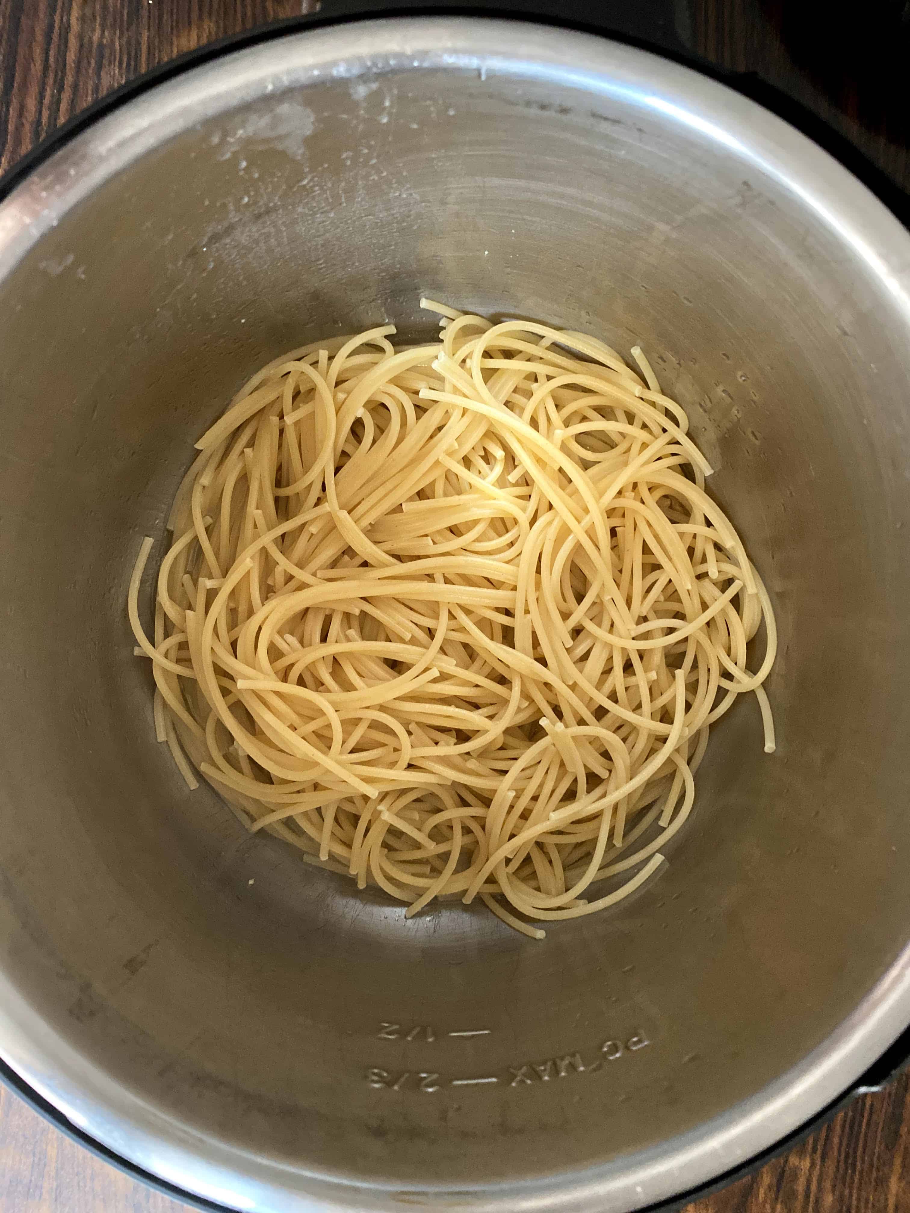 Instant Pot Basil Pesto Spaghetti - Food Trails