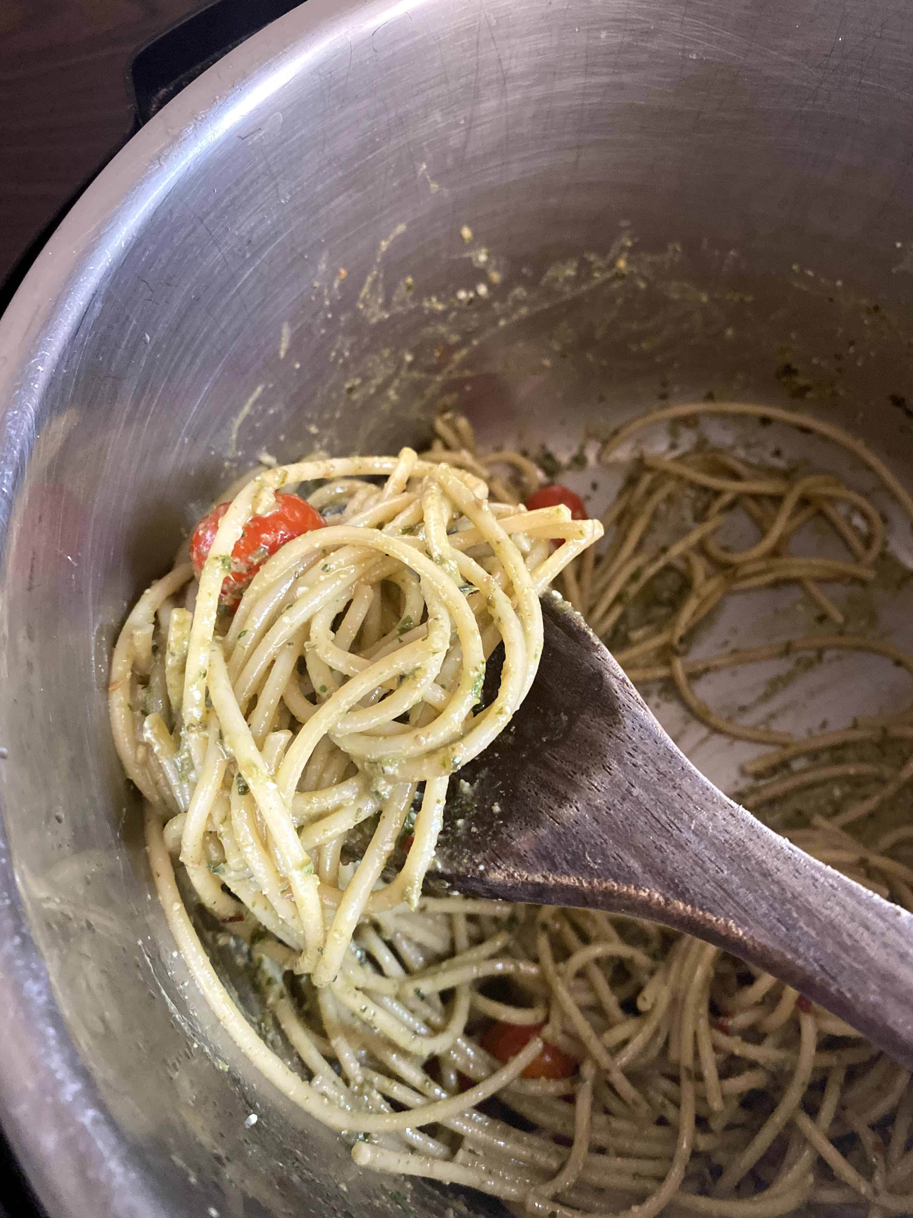 Instant Pot Basil Pesto Spaghetti - Food Trails